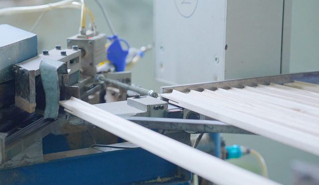 Frame production process - Zhenjiang Folcai Art Materials Co.,Ltd.